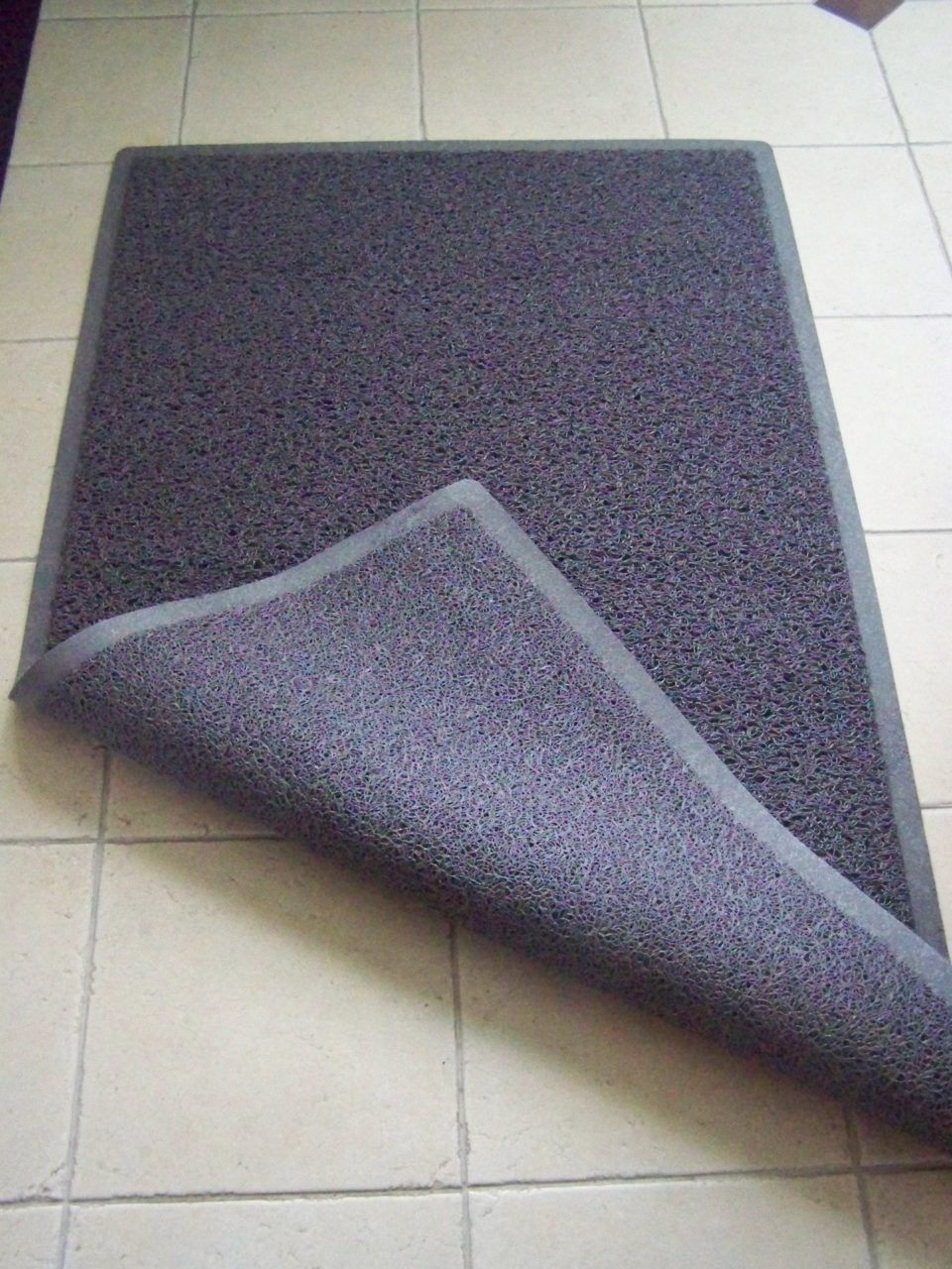 Heavy Duty Vinyl Loop Magic matting unbacked to allow drainage